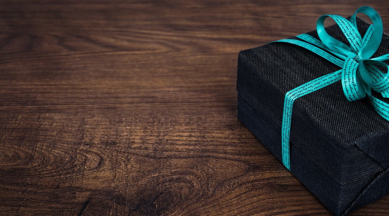 35 Personal Development Gifts for Self-Improvement Enthusiasts